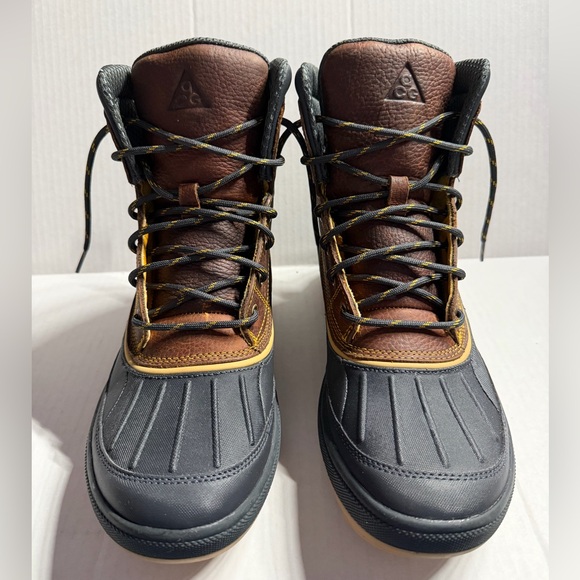 Nike ACG | Shoes | Nike Acg Woodside Ii Dark Gold Leaf 52539377 Duck Boots Mens Size 9 | Poshmark